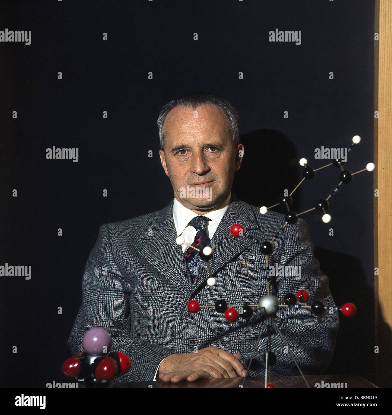 1970s chemist hi-res stock photography and images - Alamy