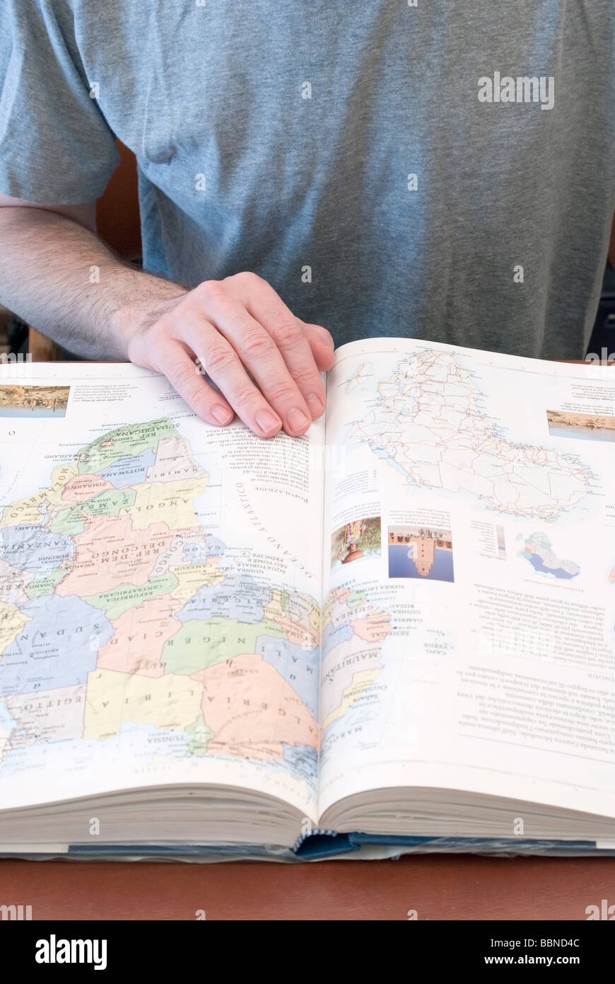 Atlas map book hi-res stock photography and images - Alamy