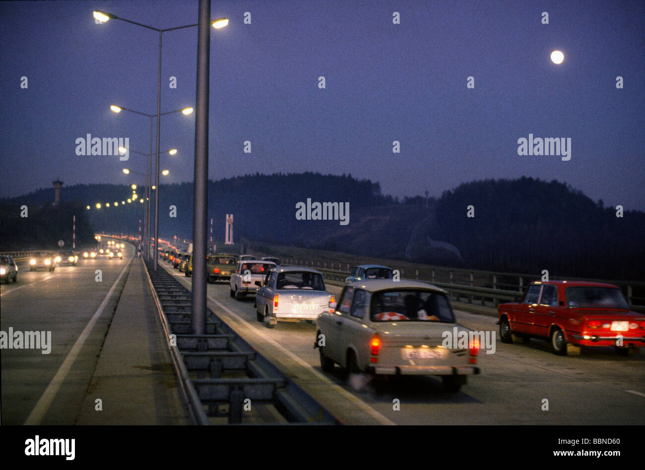 Border crossing cars east hi-res stock photography and images - Alamy