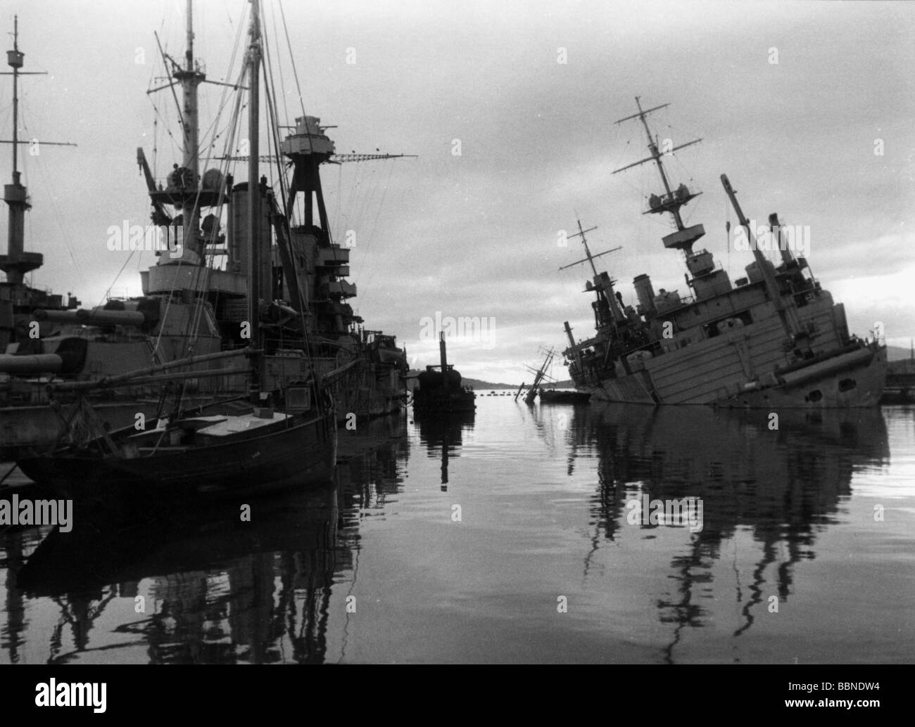 events, Second World War / WWII, France, scuttling of the French fleet ...