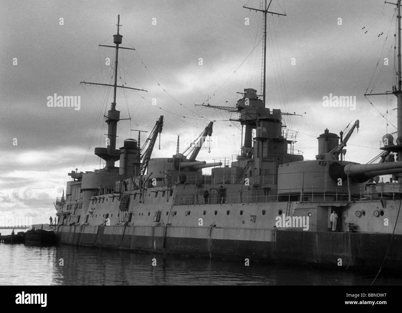Scuttling Ships Stock Photos & Scuttling Ships Stock Images - Alamy