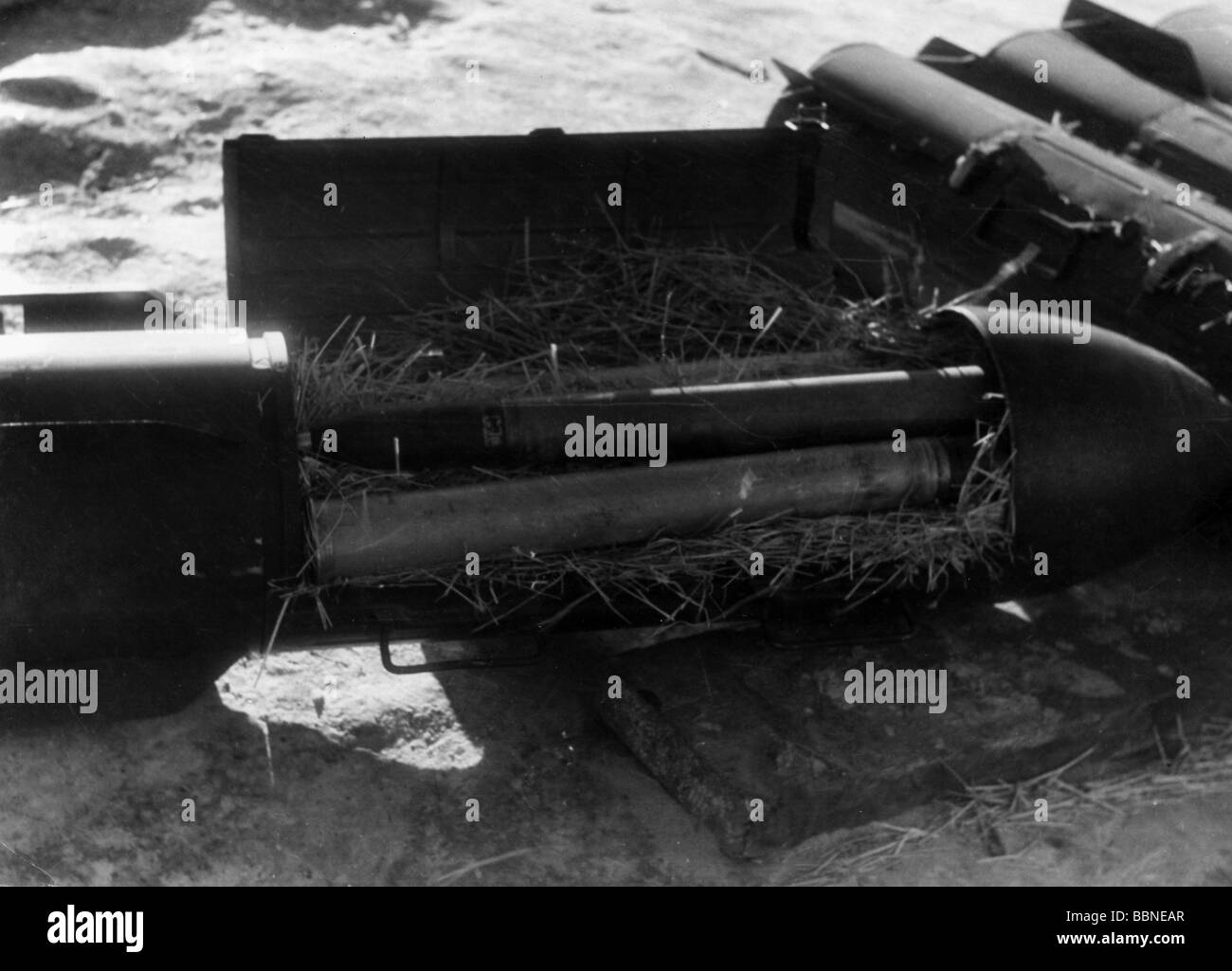 Aerial shells hi-res stock photography and images - Alamy