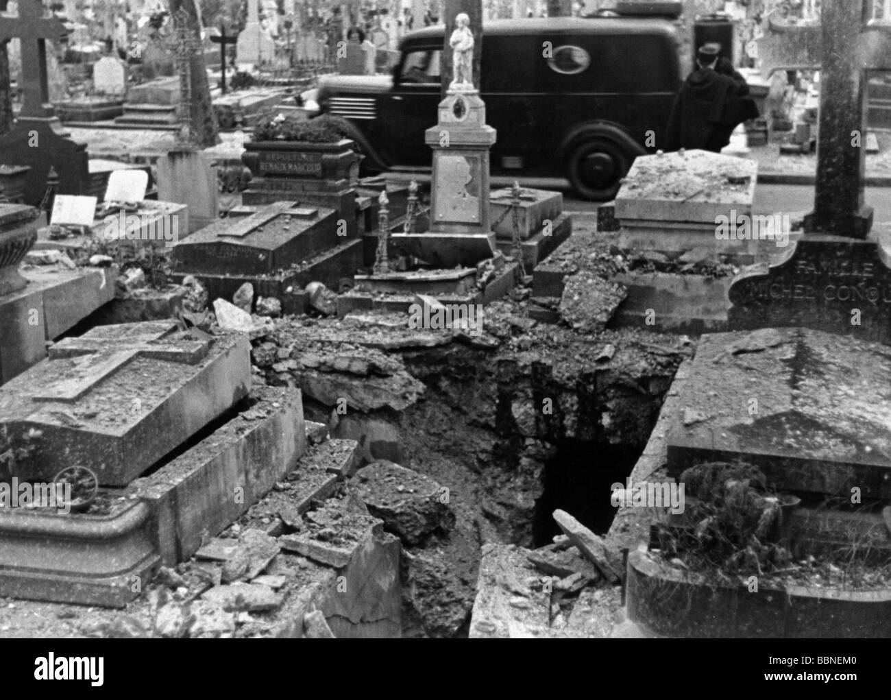 Aerial of cemetery Black and White Stock Photos & Images - Alamy