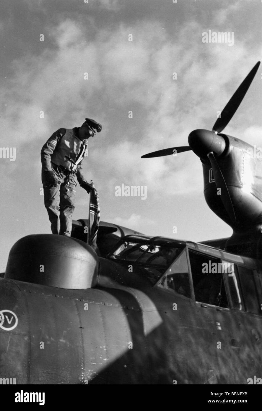 Wwii pilot uniform hi-res stock photography and images - Alamy