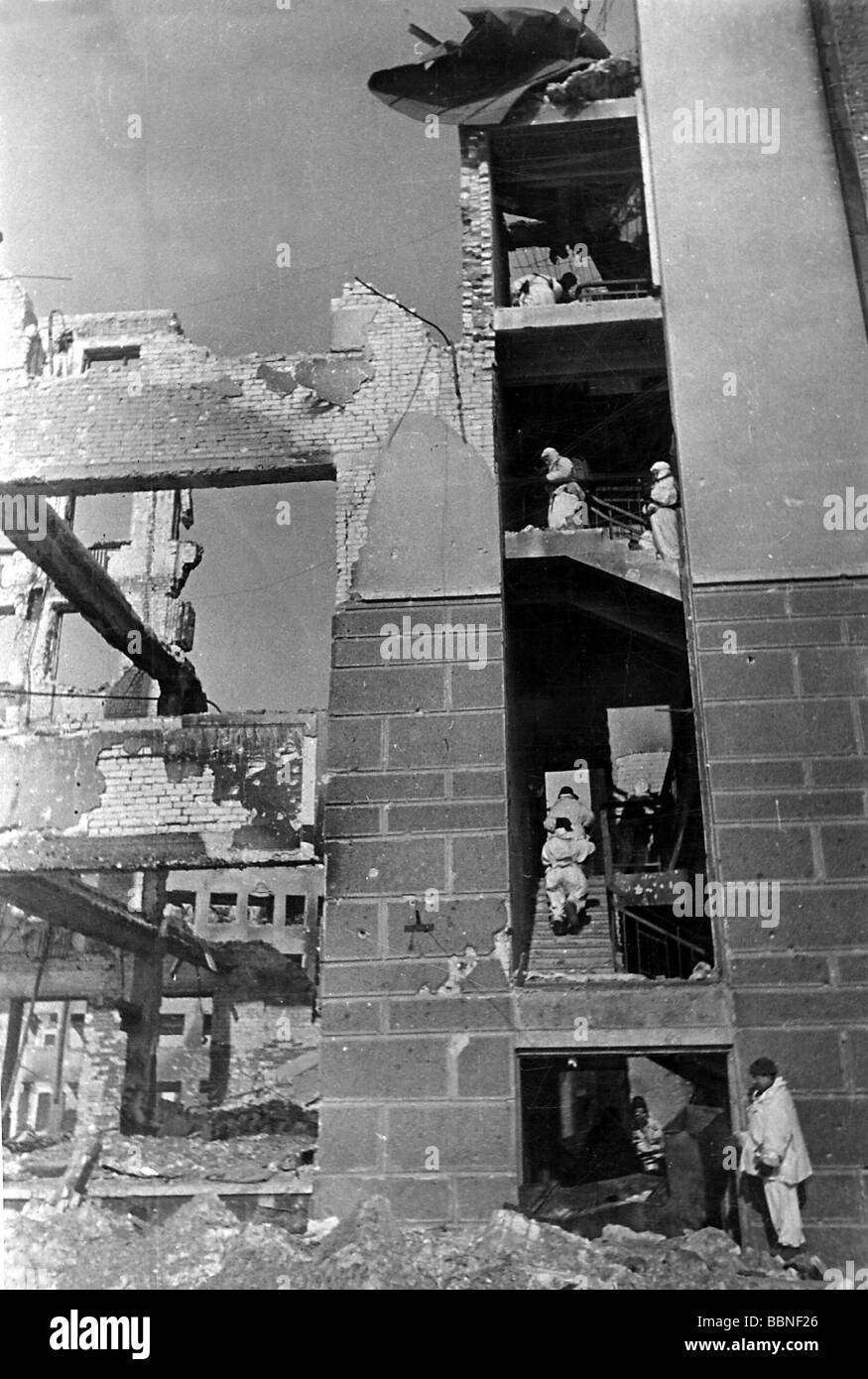 Stalingrad 1943 soldiers hi-res stock photography and images - Alamy