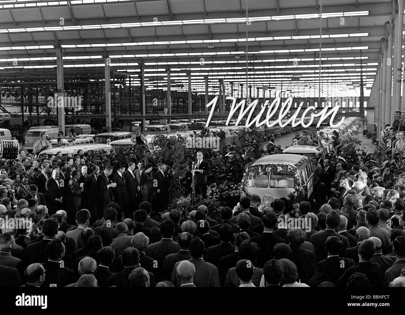 Transporter van hi-res stock photography and images - Alamy