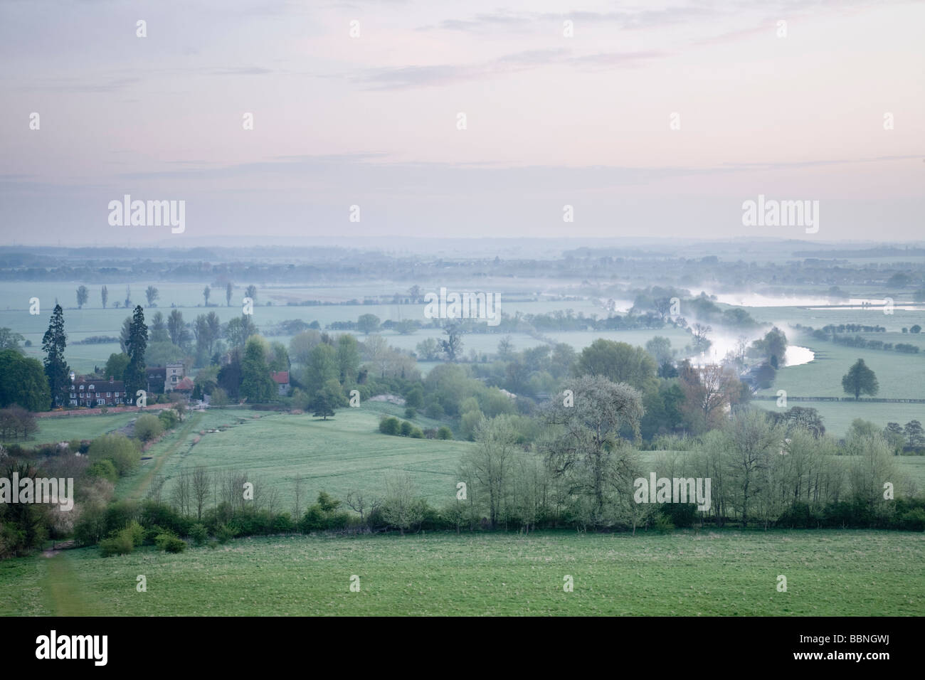 Wittenham clumps hi-res stock photography and images - Alamy