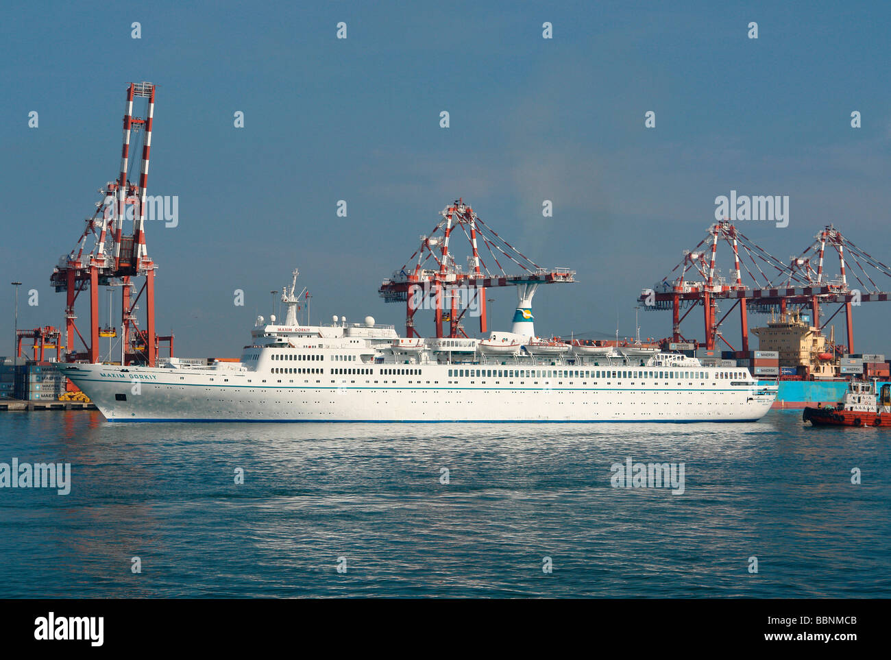 geography / travel, Sri Lanka, Colombo: Cruise ship MS MAXIM GORKI ...