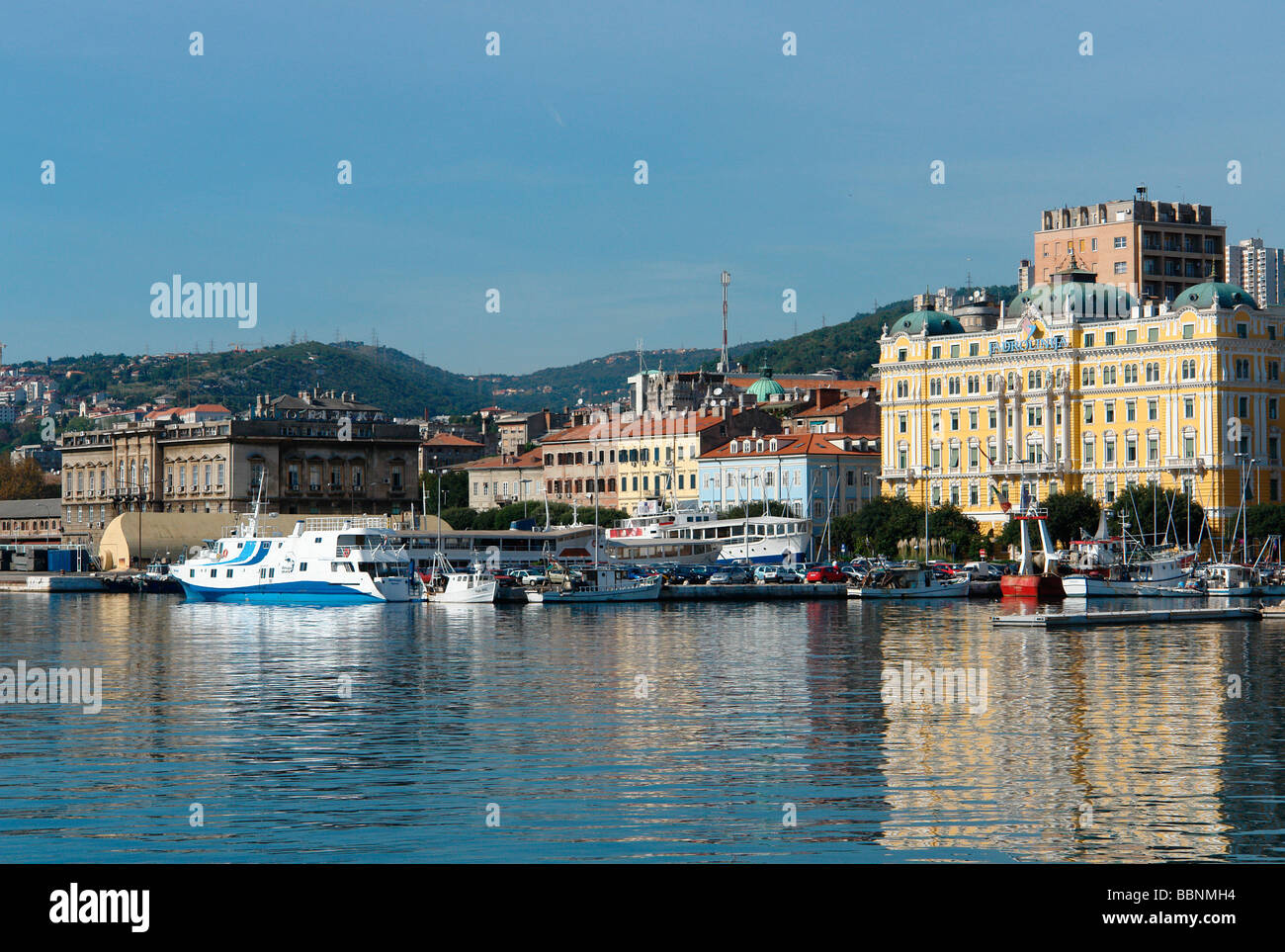 geography / travel, Croatia, Rijeka: View of the seafront with Palais ...