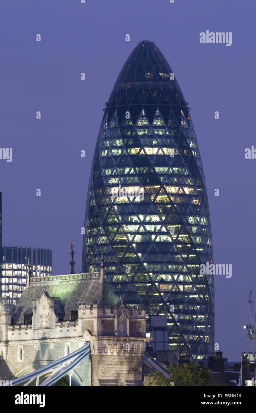 geography / travel, Great Britain, London, Swiss Re Tower, built 2001 ...