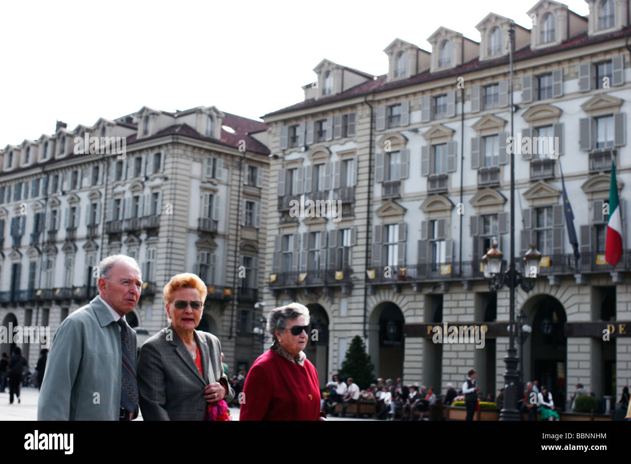 Walking turin hi-res stock photography and images - Alamy