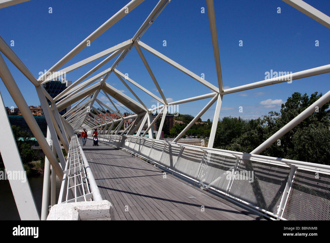 Hexagonal framed steel construction footbridge Stock Photo - Alamy