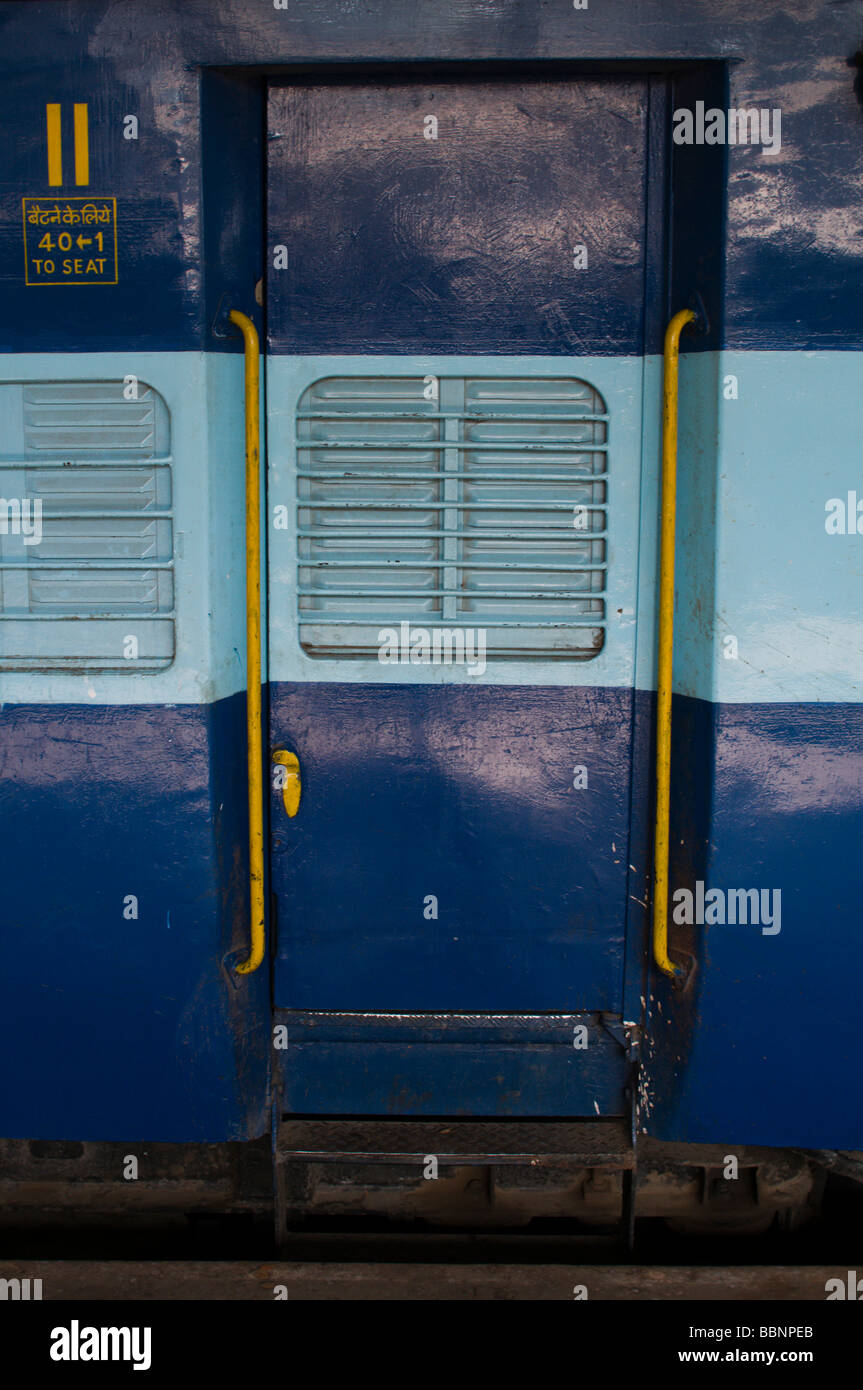 Indian looking outside train window hi-res stock photography and images ...