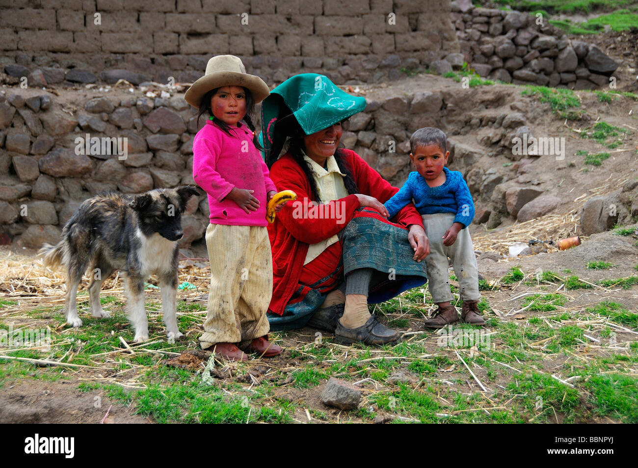 Peruvian Girl from Peru Stock Photo - Alamy