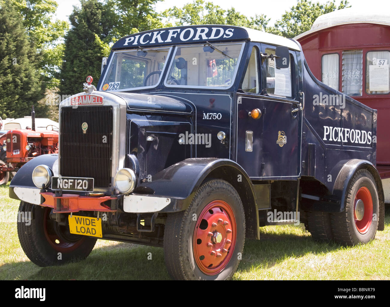 Old scammell truck hi-res stock photography and images - Alamy