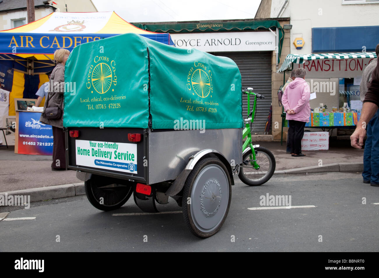 Delivery tricycle hi-res stock photography and images - Alamy