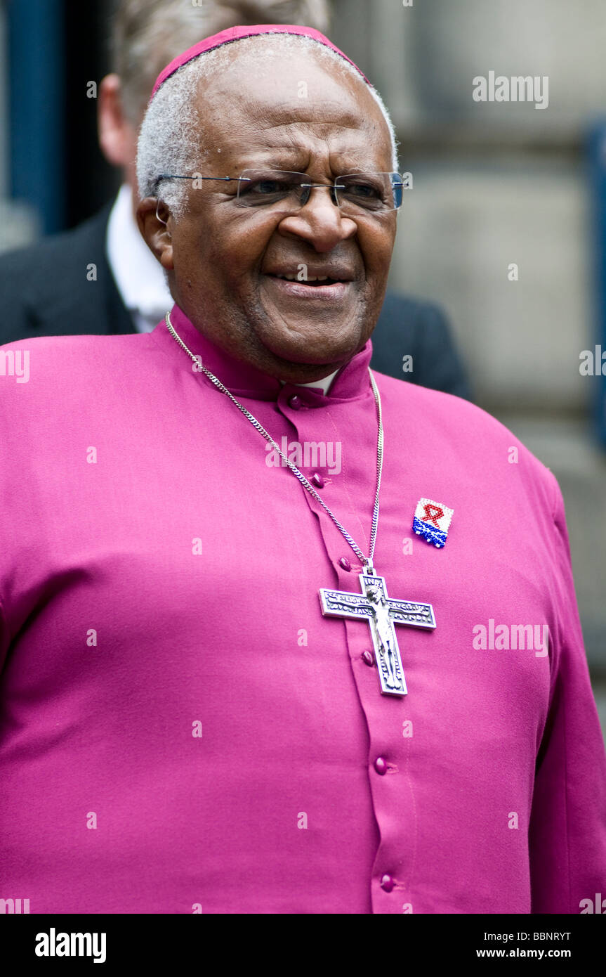 South African Archbishop Desmond Tutu at the University of Edinburgh ...