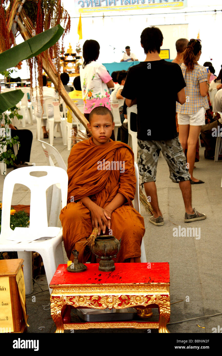 Thai monk , Bangkok , Thailand Stock Photo - Alamy