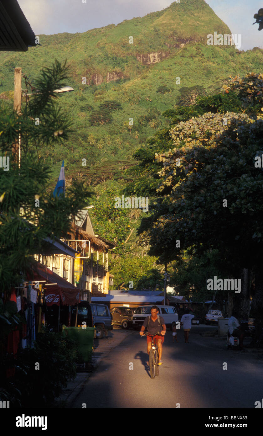 fare town scene huahine tahiti Stock Photo - Alamy