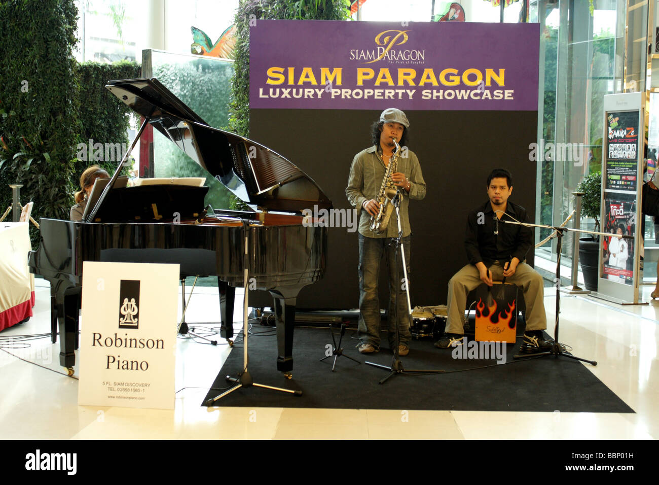 Music performance at Siam Paragon Shopping Center , Bangkok , Thailand ...