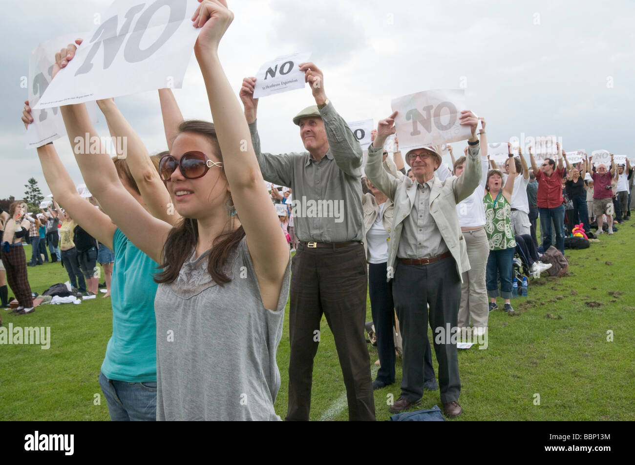 Heathrow - No Third Runway protest march, 31 May 2008. Making the big ...