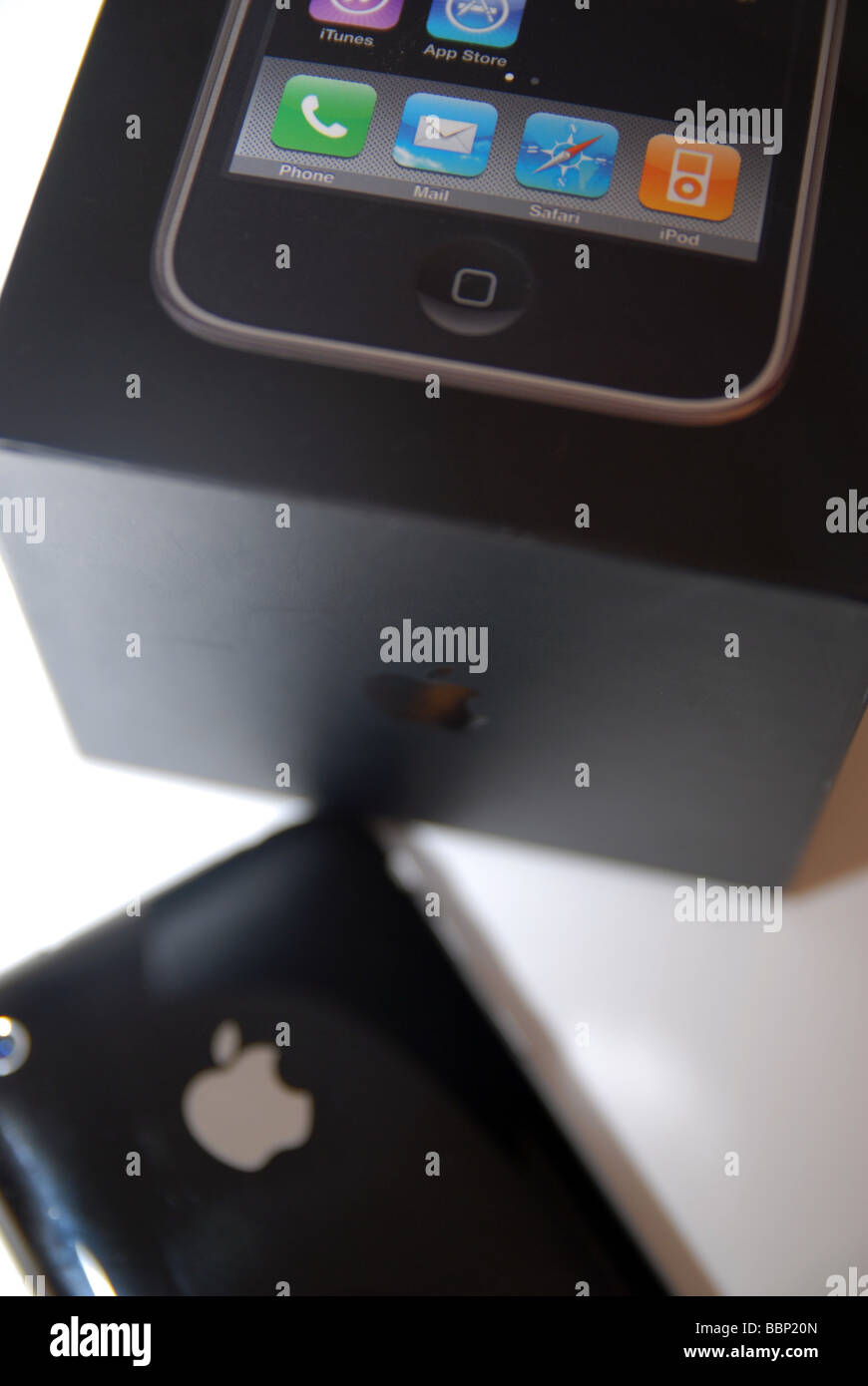 Brand new apple device hi-res stock photography and images - Alamy