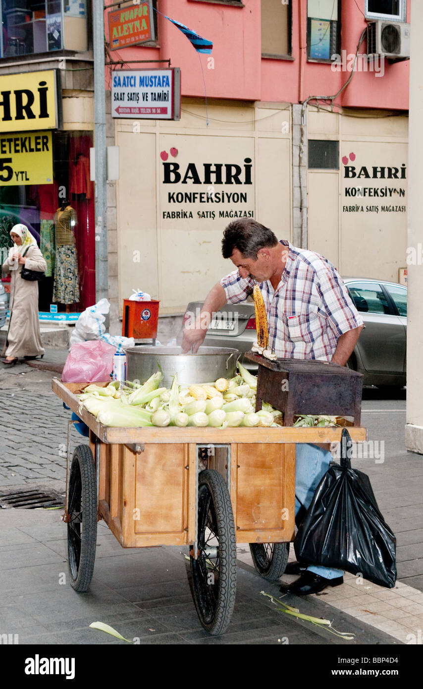 Turkish street vendor hi-res stock photography and images - Alamy