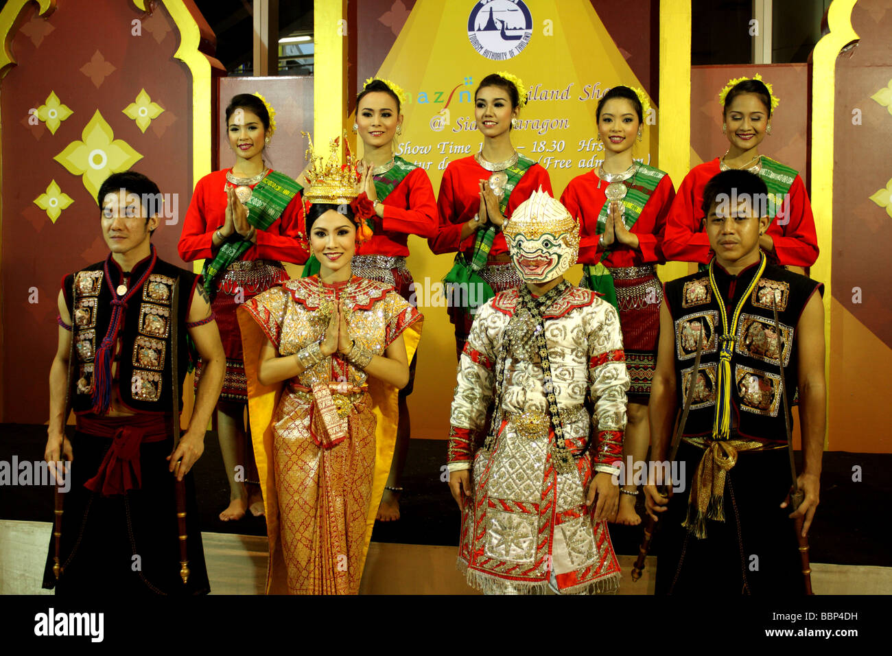 Thai actor hi-res stock photography and images - Alamy