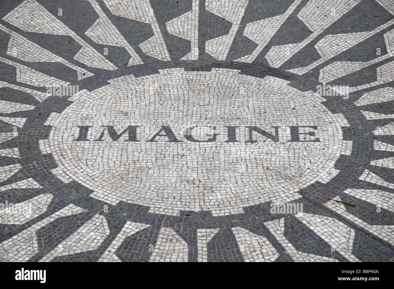 John lennon yoko new york hi-res stock photography and images - Alamy