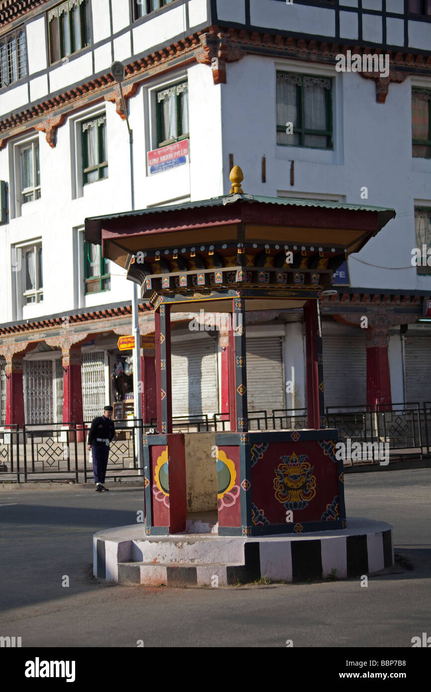 Traffic police stand hi-res stock photography and images - Alamy