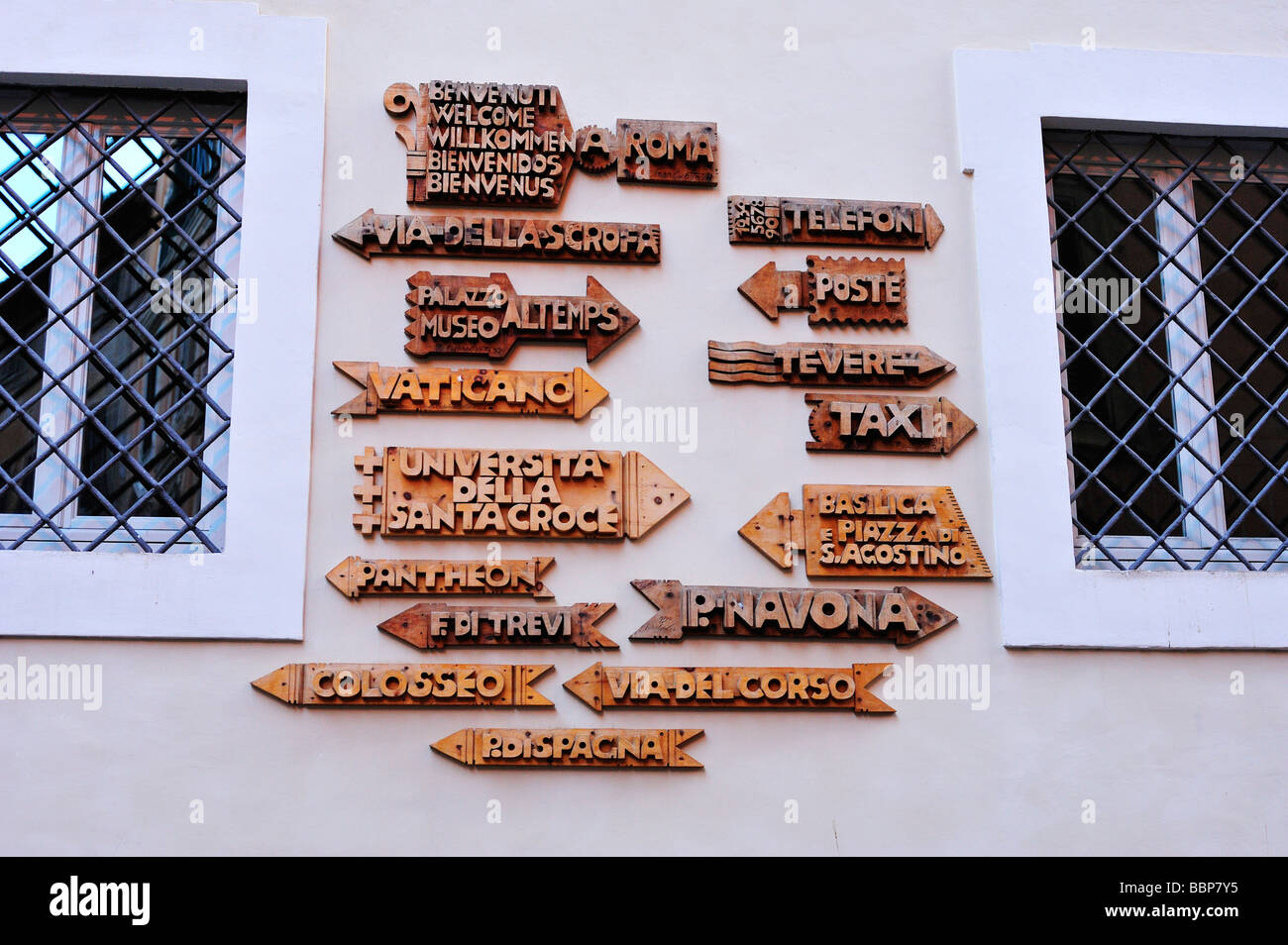 Rome and signs hi-res stock photography and images - Alamy