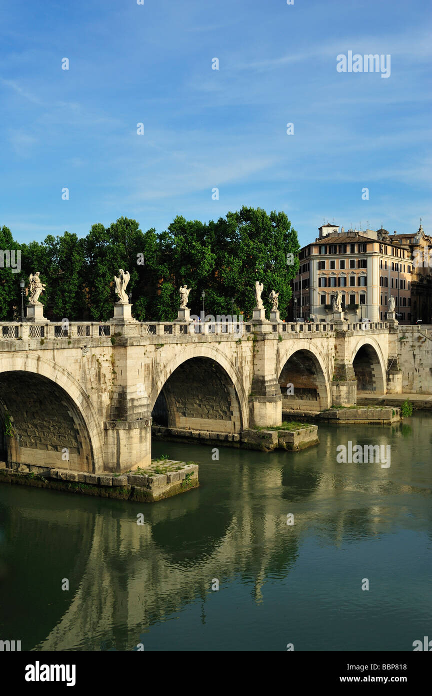 Ponte sant angelo rome hi-res stock photography and images - Alamy