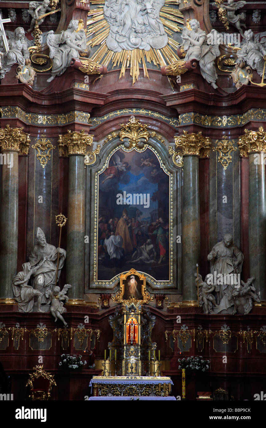 Parish church interior hi-res stock photography and images - Alamy