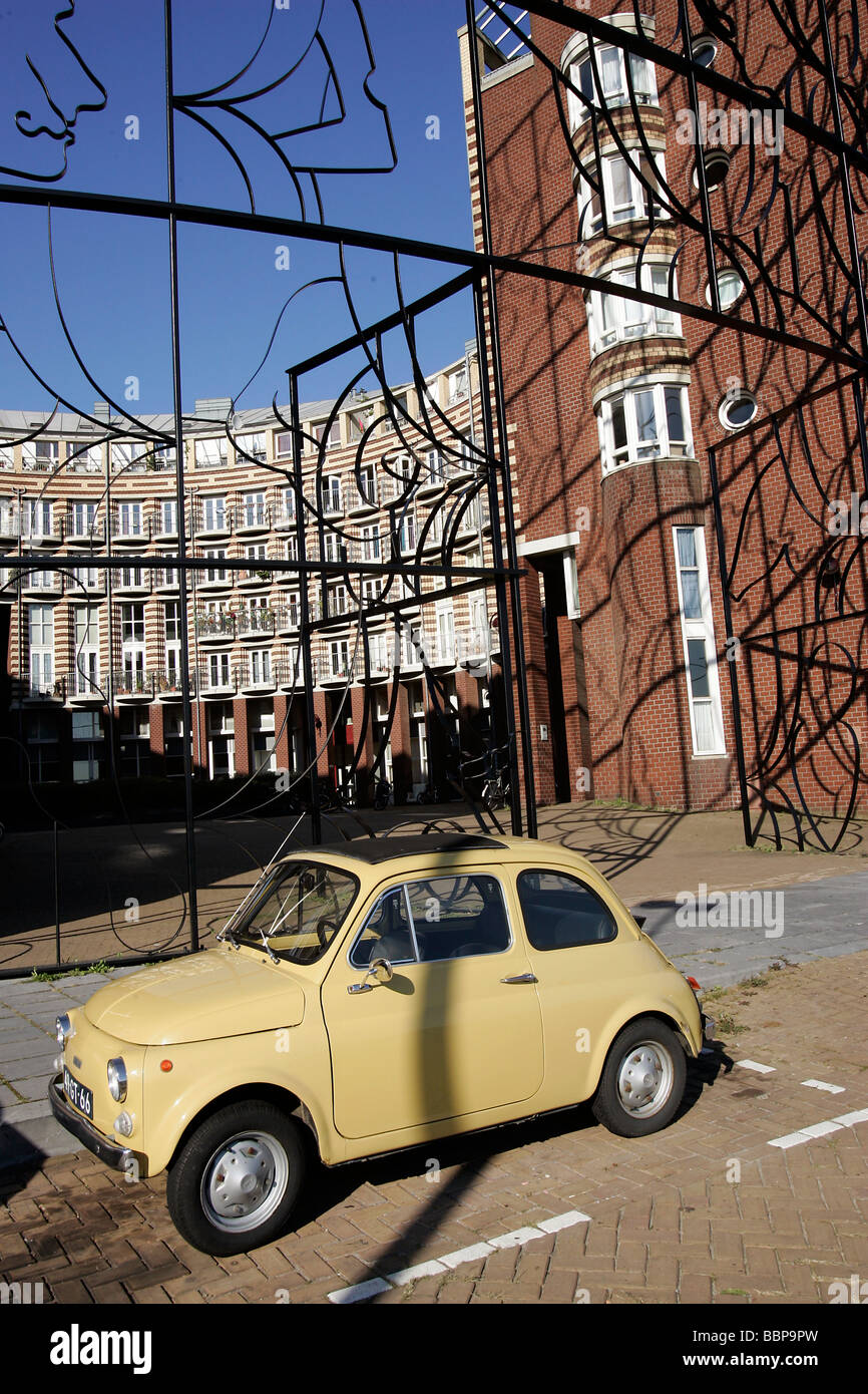 BARCELONA COMPLEX DESIGNED BY THE BELGIAN ARCHITECT BRUNO ALBERT ...