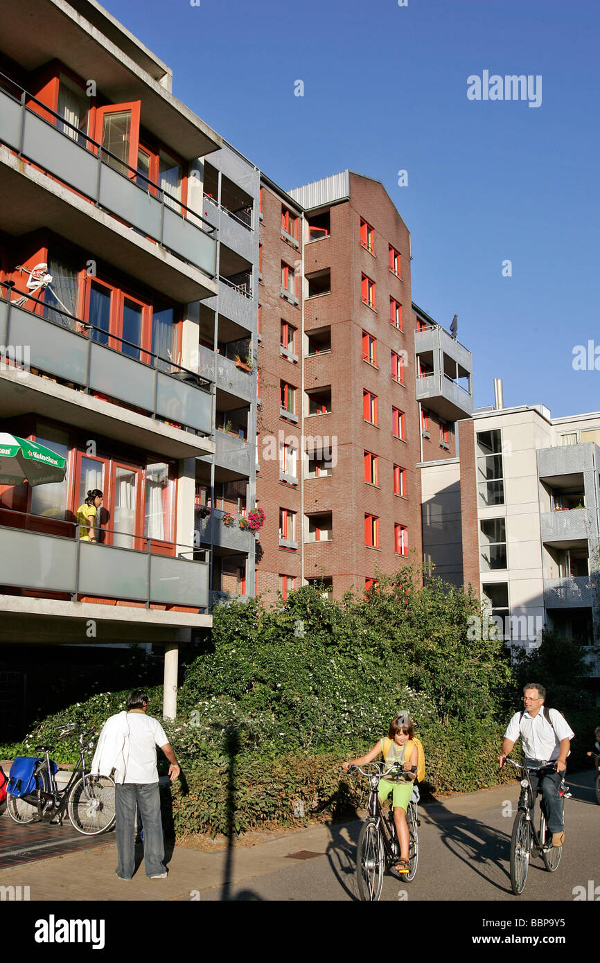 MODERN BUILDING 'THE WHALE', JAVA EILAND, AMSTERDAM, NETHERLANDS Stock ...
