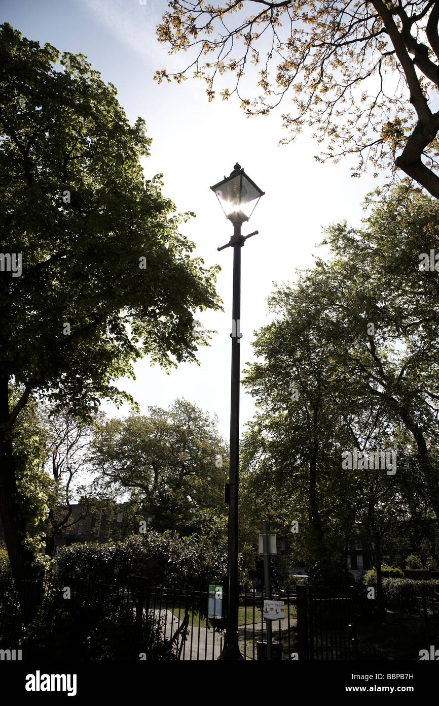 lamppost at entrance to park Stock Photo - Alamy