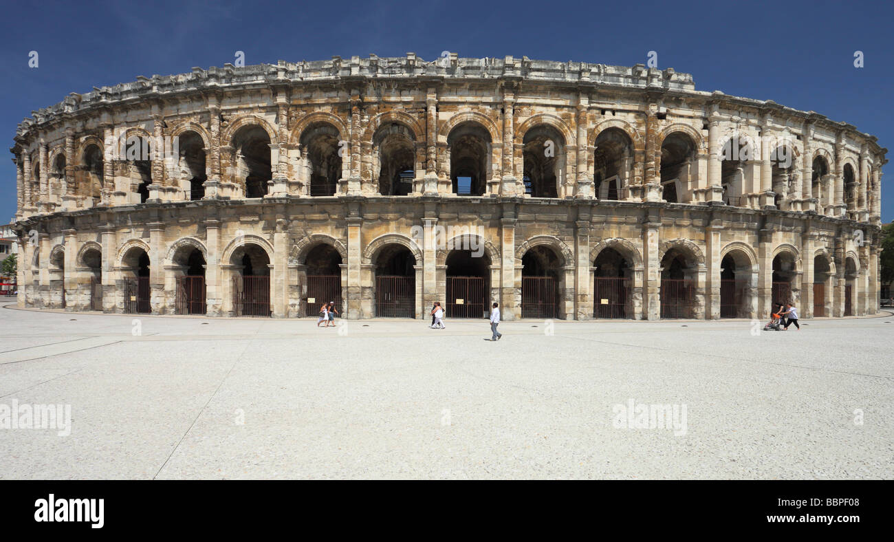 Ancient Roman Amphitheatre Nimes Languedoc Roussillon Stock Photos ...
