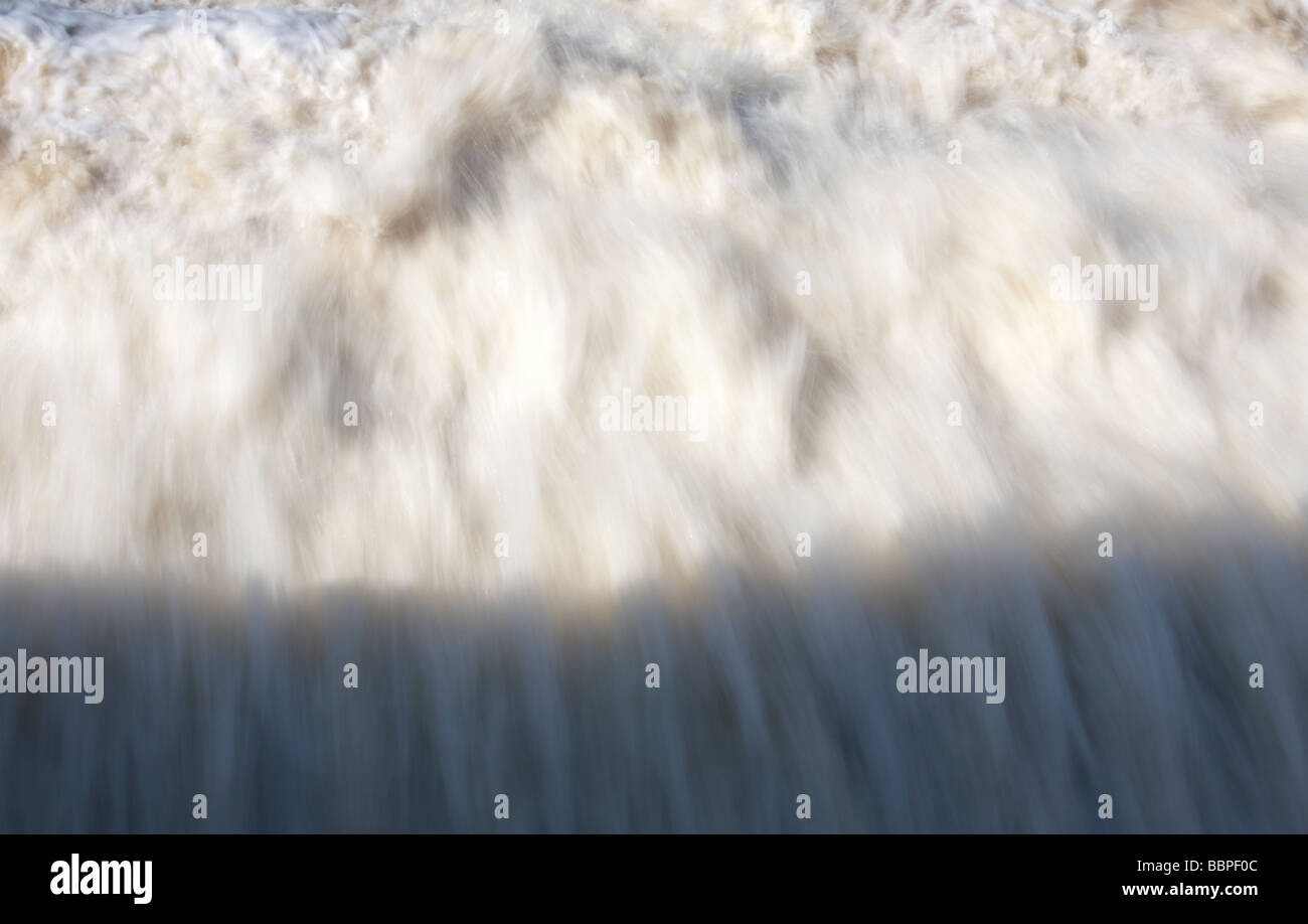 Fast flowing water Stock Photo - Alamy