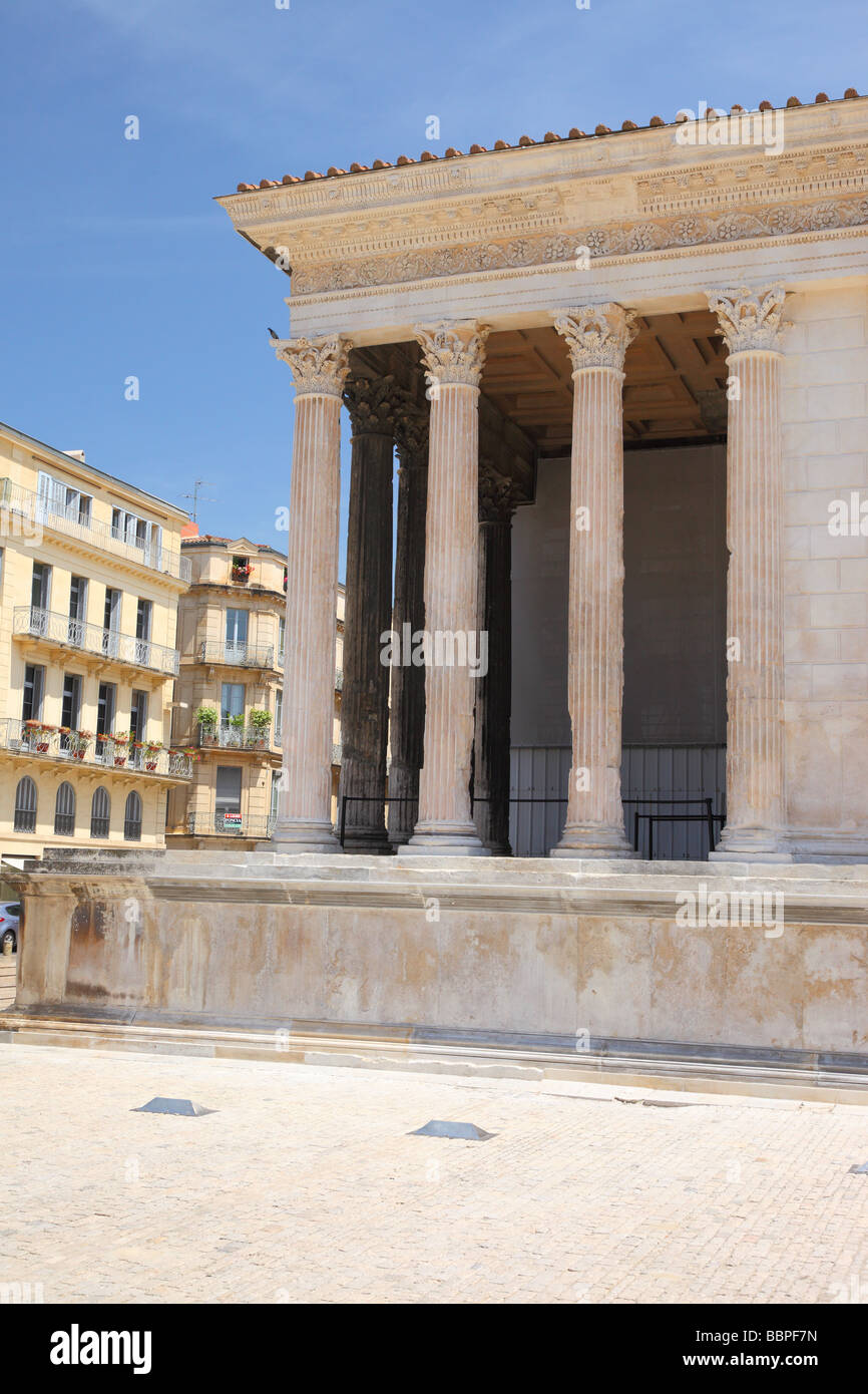 Maison Carree ancient roman temple Nimes Languedoc-Rousillon France ...