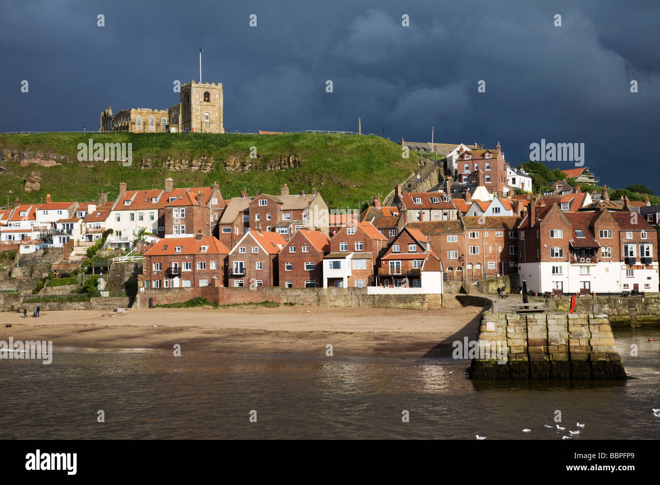 Dark storm clouds england hi-res stock photography and images - Alamy