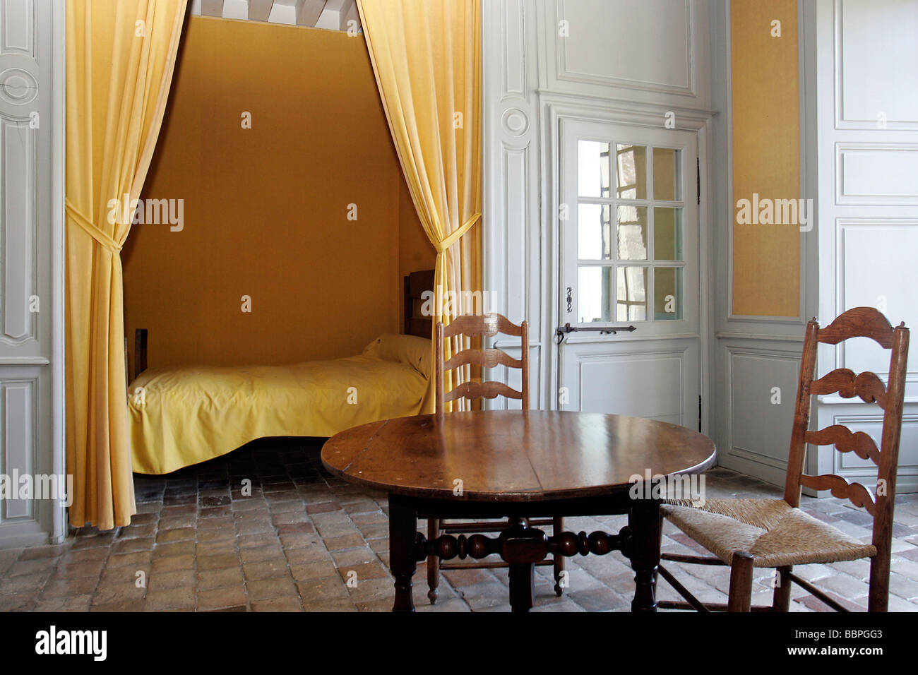 THE MONKS' DORMITORY, INTERIOR, NOIRLAC ABBEY, CHER (18), FRANCE Stock ...