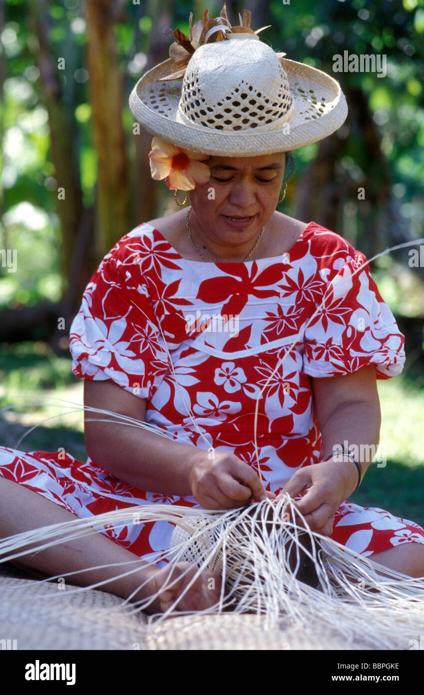Polynesian weaving hi-res stock photography and images - Alamy
