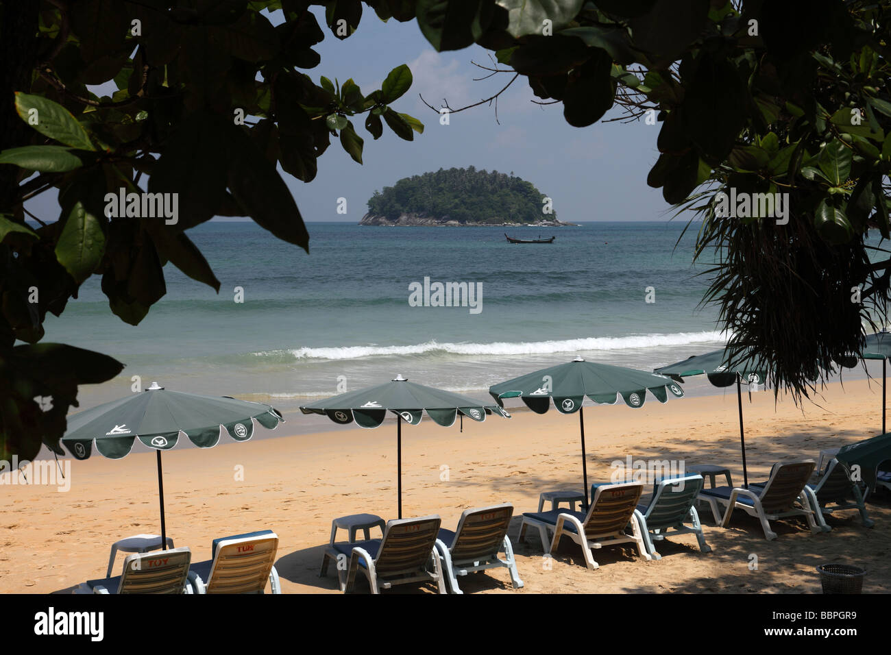 Beach brolly hi-res stock photography and images - Alamy