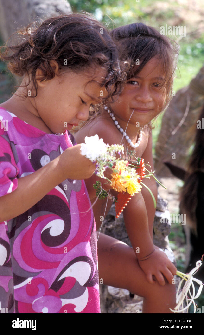girls in auti rurutu tahiti Stock Photo - Alamy