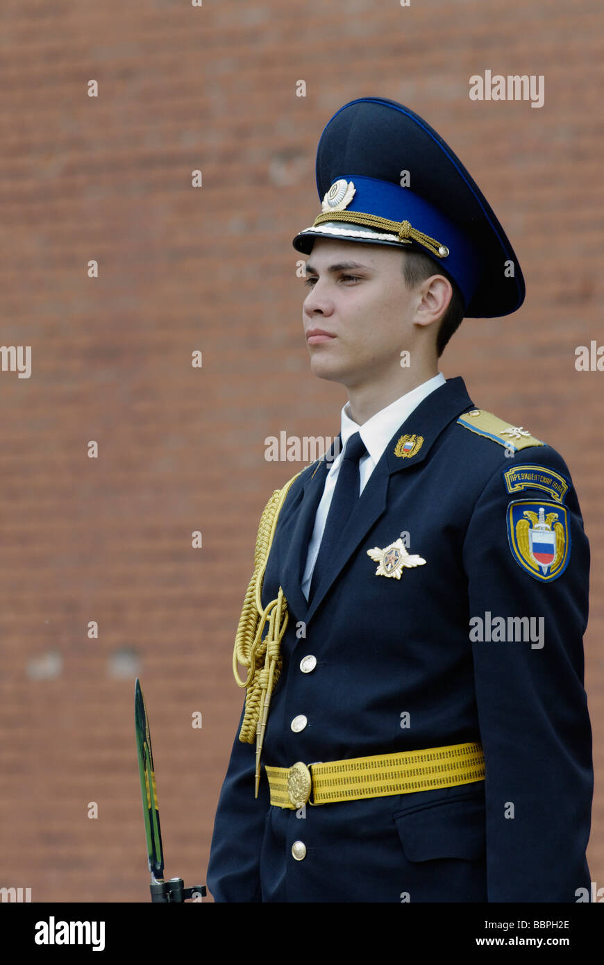 Russian soldier of Honor Guard at tomb of Unknown soldier next the ...