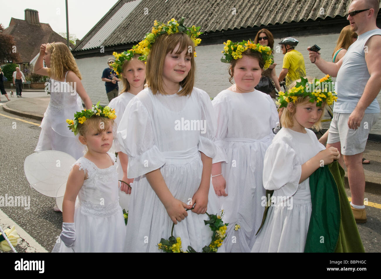 Elmers End May Queen retinue in procession at Merrie England and London ...