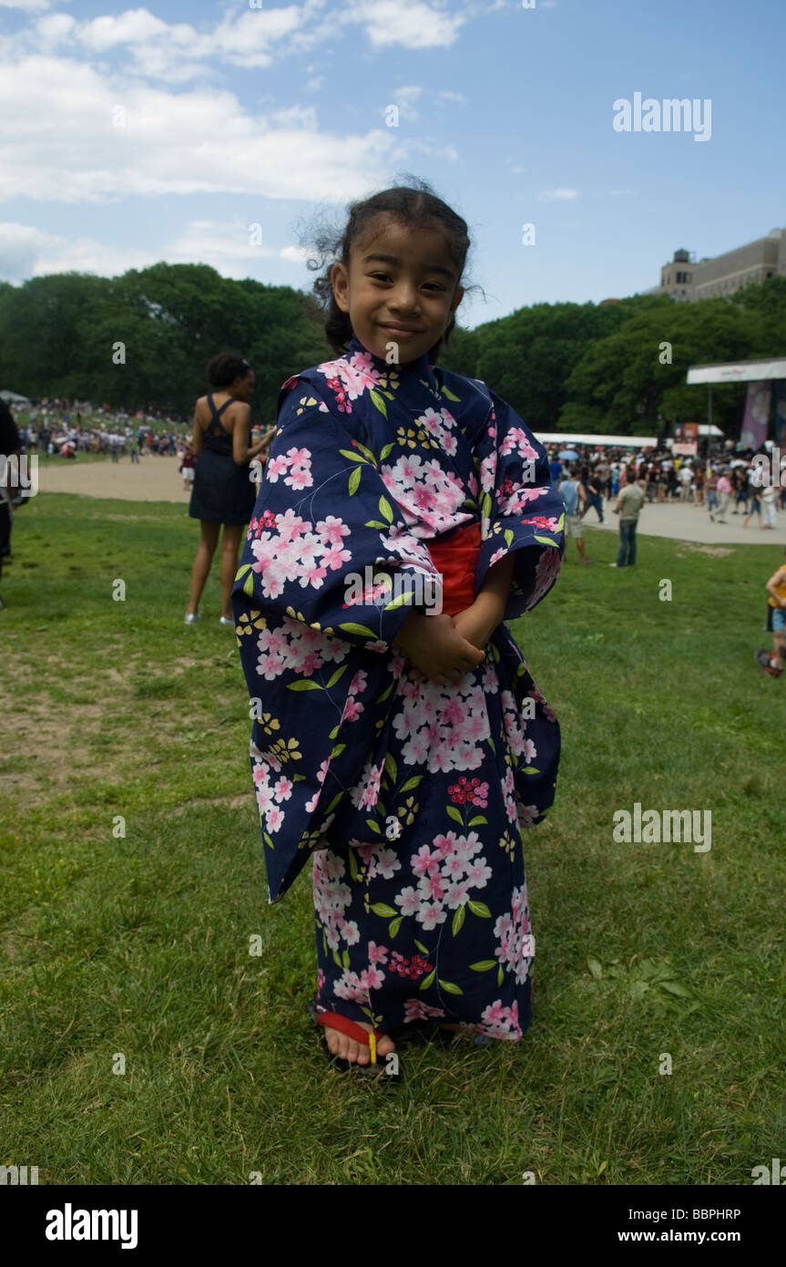 Thousands turn out for the third annual Japan Day celebration in ...
