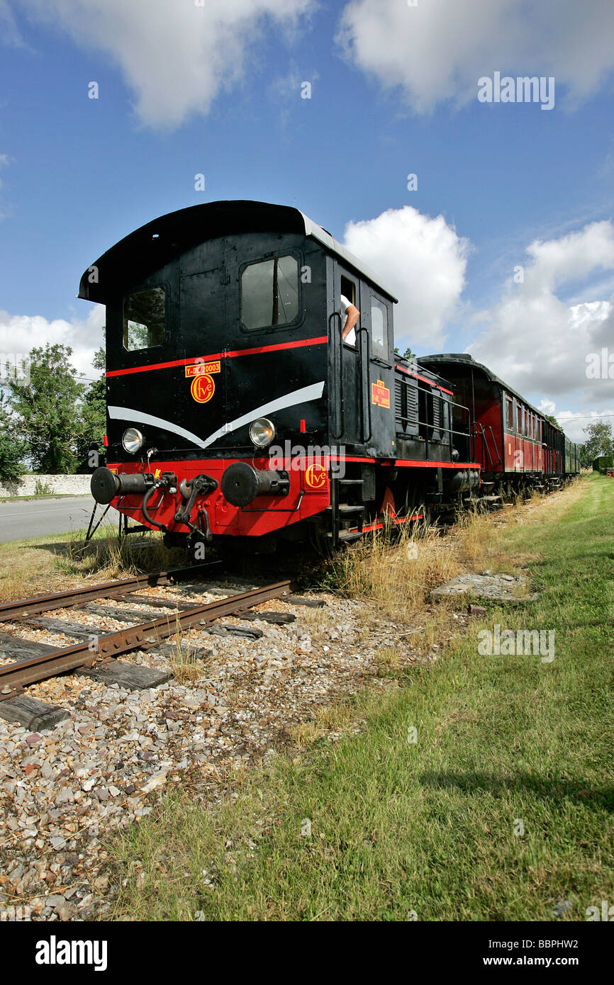 OLD TOURIST TRAIN ON THE RAILROAD OF THE EURE VALLEY, PACY-SUR-EURE ...