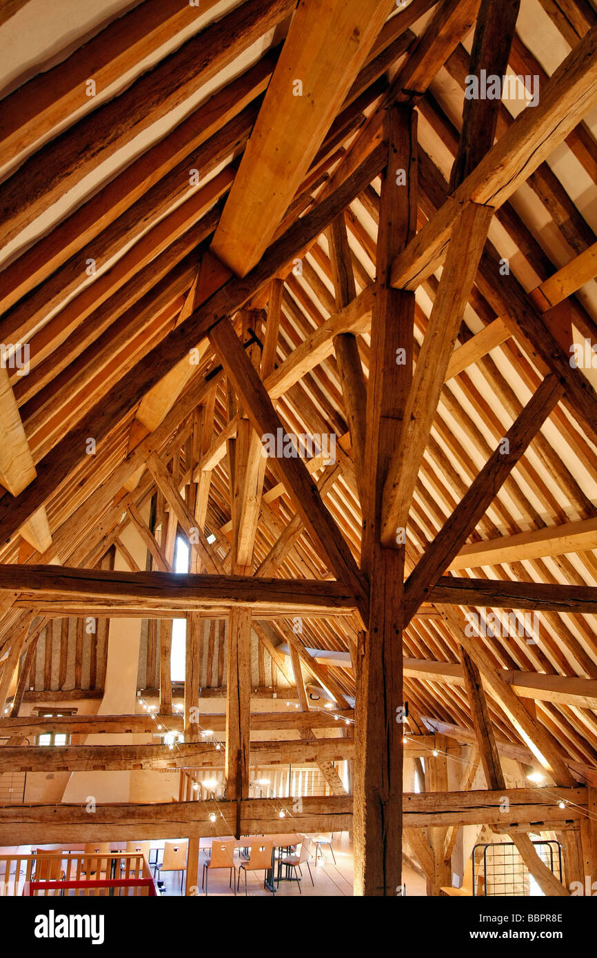 Barn rafters hi-res stock photography and images - Alamy