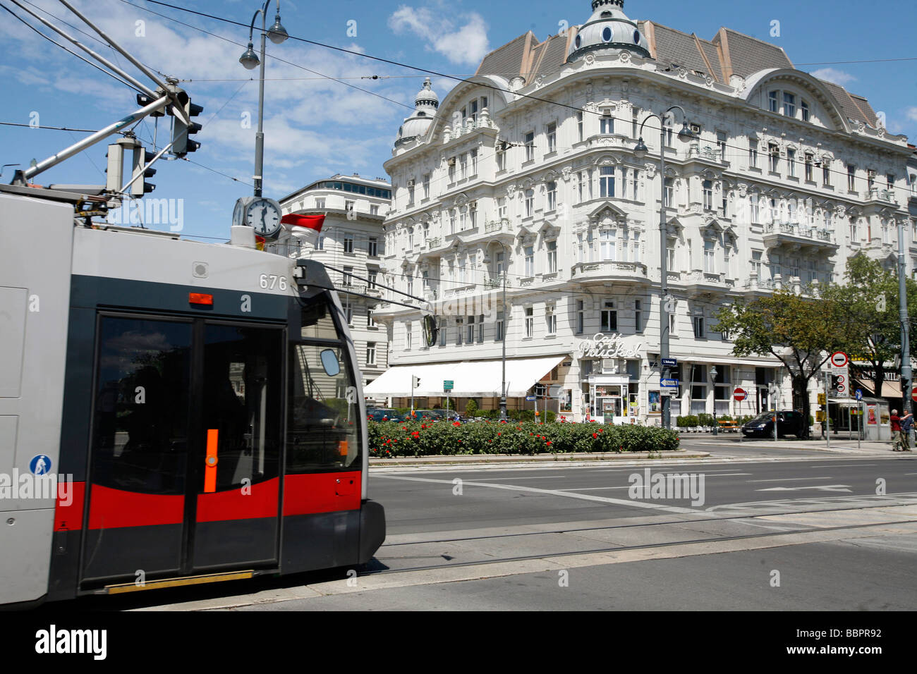 TRAMWAY AND THE VIENNESE CAFE PRUCKEL, VIENNA, AUSTRIA Stock Photo - Alamy